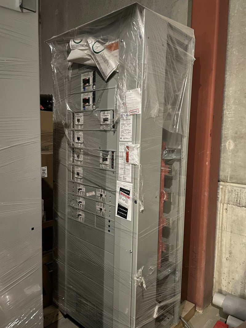 2000 Amp. Eaton, Pow-R-Line-C, General Purpose Distribution Switchboard ...