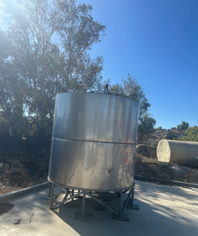3250 gallon Stainless steel, vertical, flat top, cone bottom For Sale ...