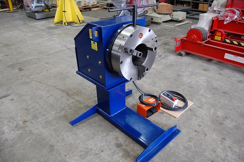 3000 lb. Bulldog, pipe welding positioiner, 20" pipe chuck, 120 V ...