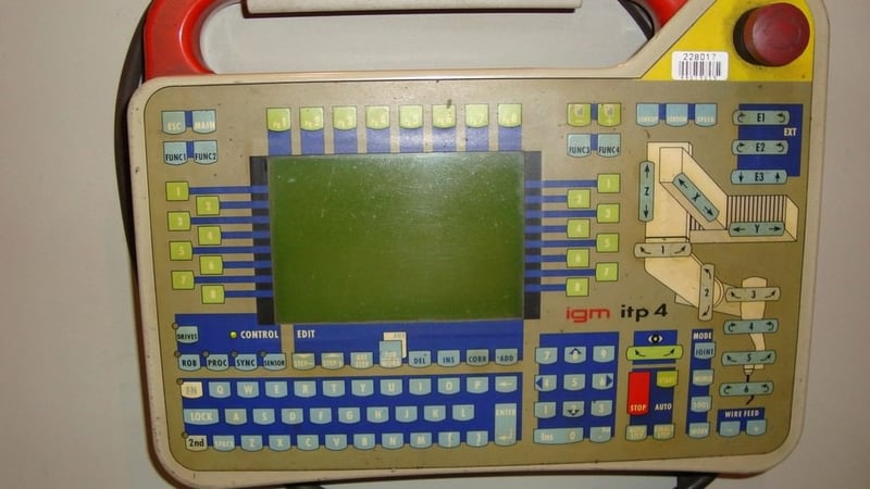 IGM, robotic welding cell, 1377" X, 118" Y, 59" Z, (2) 49" positioners ...