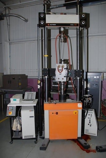 22 KIP, Instron #1362, 2-column testing system For Sale | Surplus Record