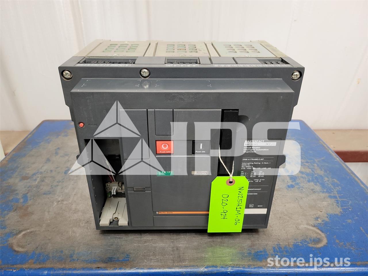 2500 AMPS, SQUARE D, MERLIN GERIN, MASTERPACT, NW25 H1, manually ...