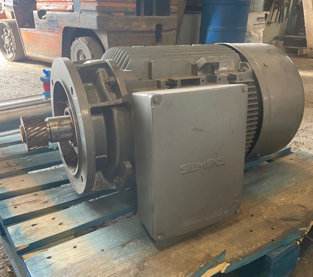 40 HP 1775 RPM Siemens, Frame 200L, TEFC, IP55, 230/460 Volts ...