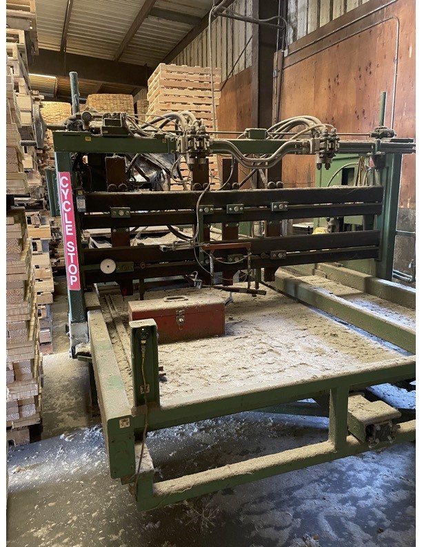 Viking Sentinel Pallet Nailer, 1999 for Sale | Surplus Record