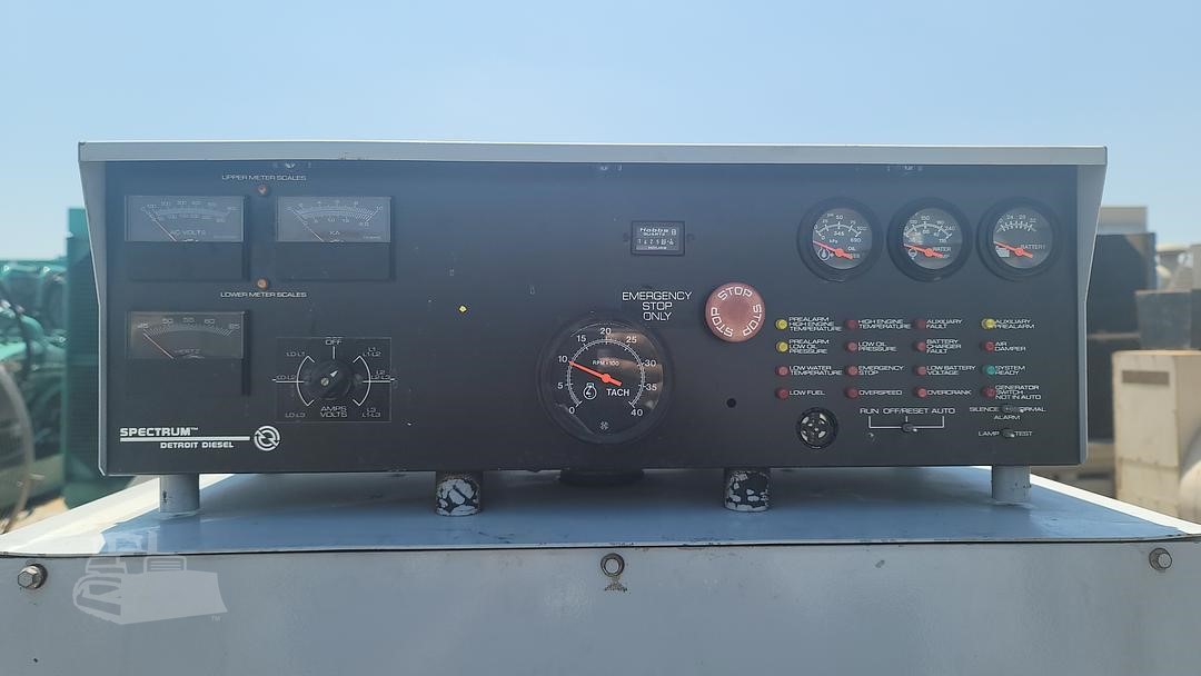 450 KW Detroit #12V71, diesel generator set, 425 hours, skid mounted w ...