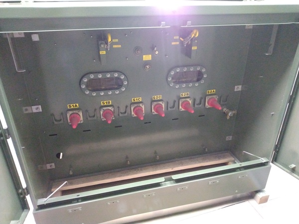 600 Amp. Cooper, 15.5kV, Rated BIL KV 95, VFI 11, 2003 For Sale ...