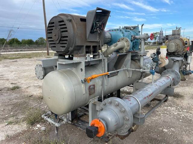 250 HP FES #225E, Rotary Screw Compressor Package, Mycom 200MUD-HX, 230 ...