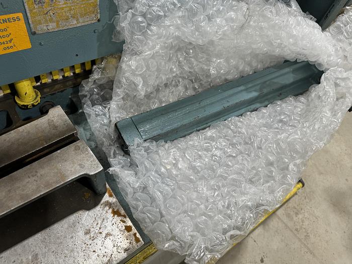 16 gauge x 4' Wysong #1652, mechanical shear, rear operated manual back ...