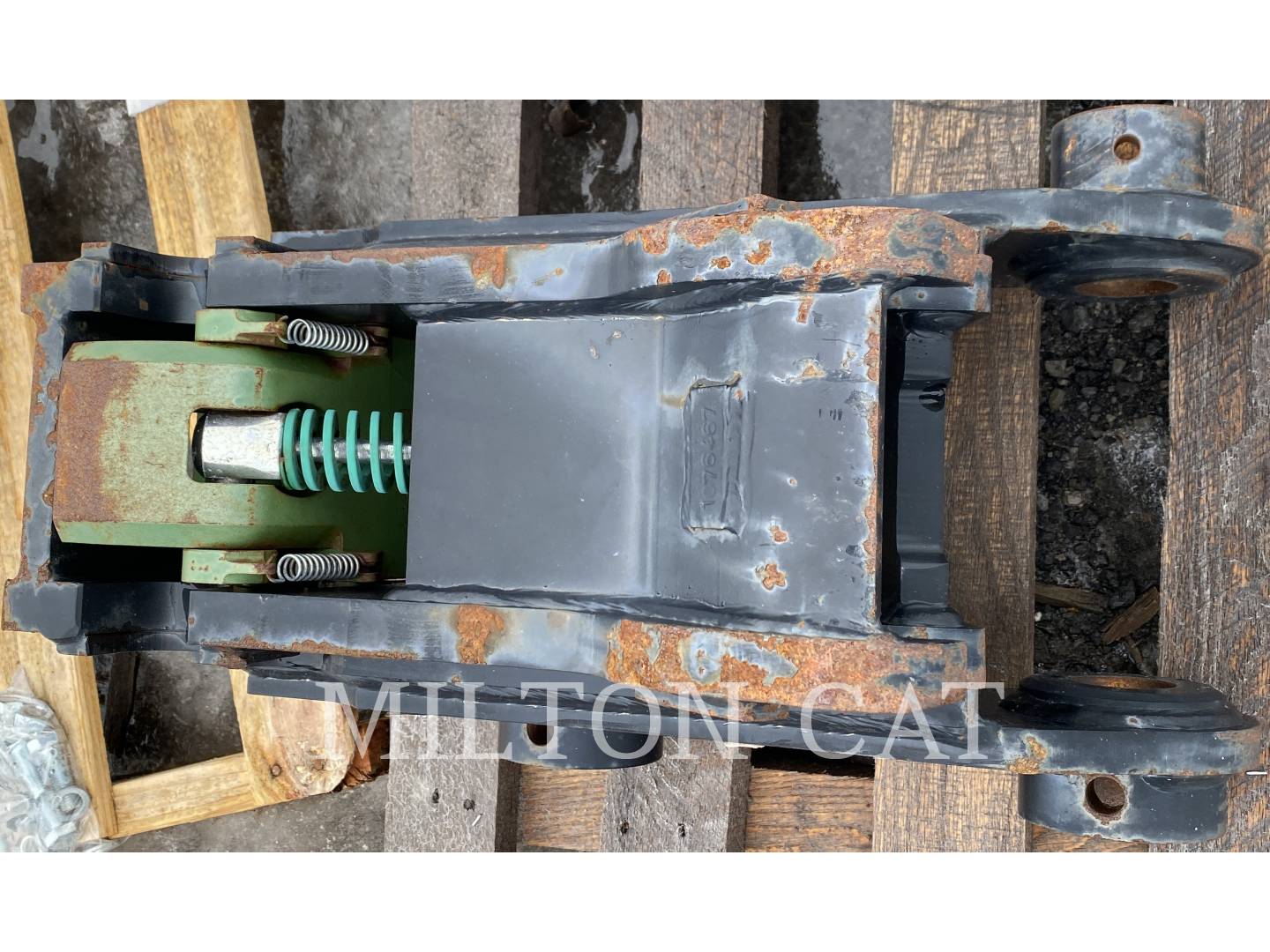 Geith Inc. 308 TO DEERE 80 MANUAL COUPLER, Quick Coupler, S/N: 1076467 ...