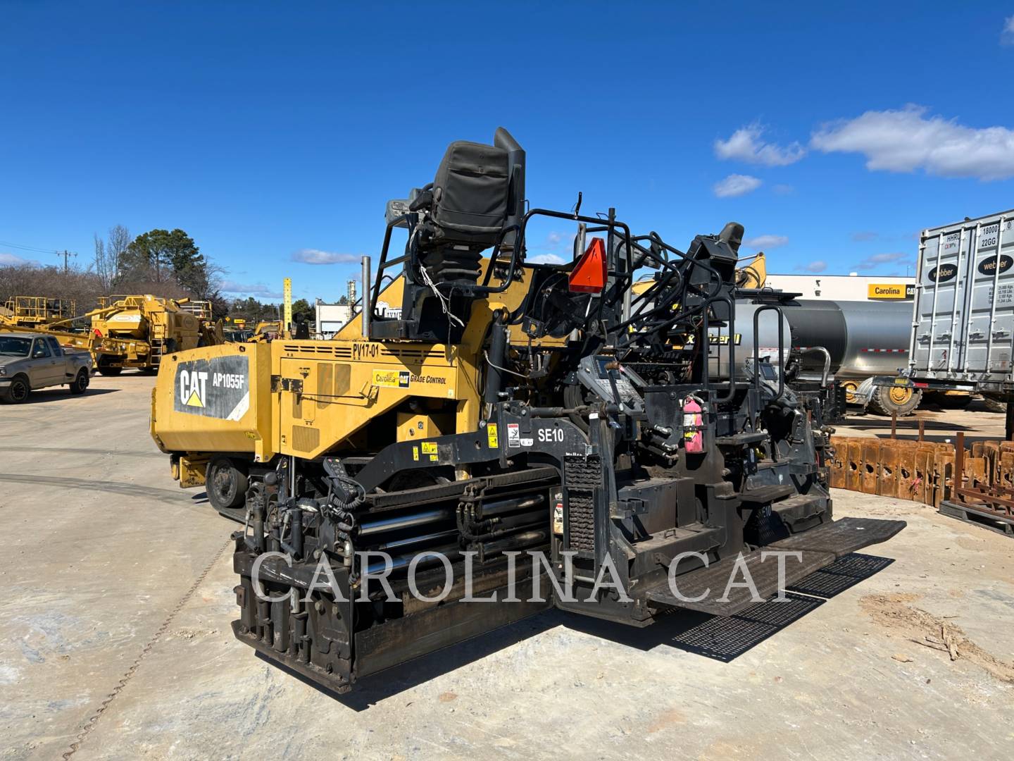 Caterpillar AP1055F, Asphalt Paver, 6007 hours, S/N: TJ500559, 2017 For ...
