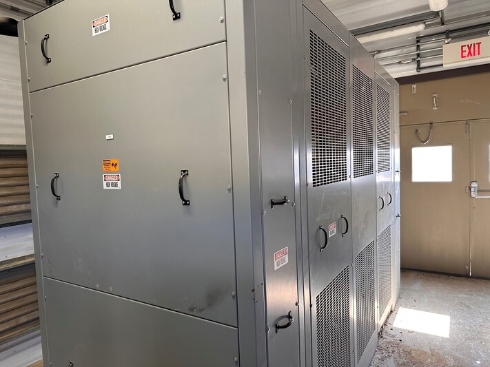 600 kW Capstone #600R-HDR-B000, Gas Turbine Generator Package, PASC C ...