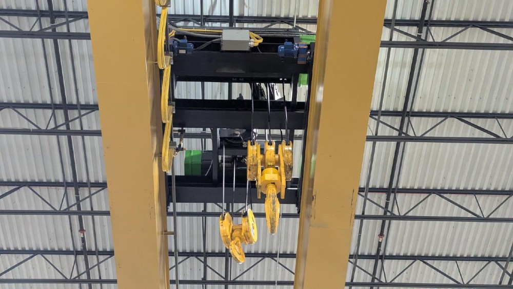 45/20 Ton, Stahl, 52' 0" Span, 39' lift, class D, radio, VFD bridge ...