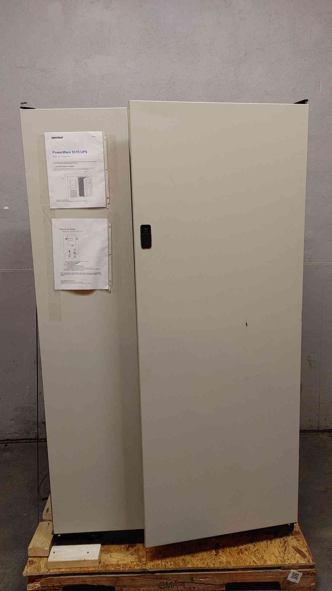 300 Amps. PowerWare #500, 9315 UPS Plus Battery Cabinet w/Jumper Cables ...