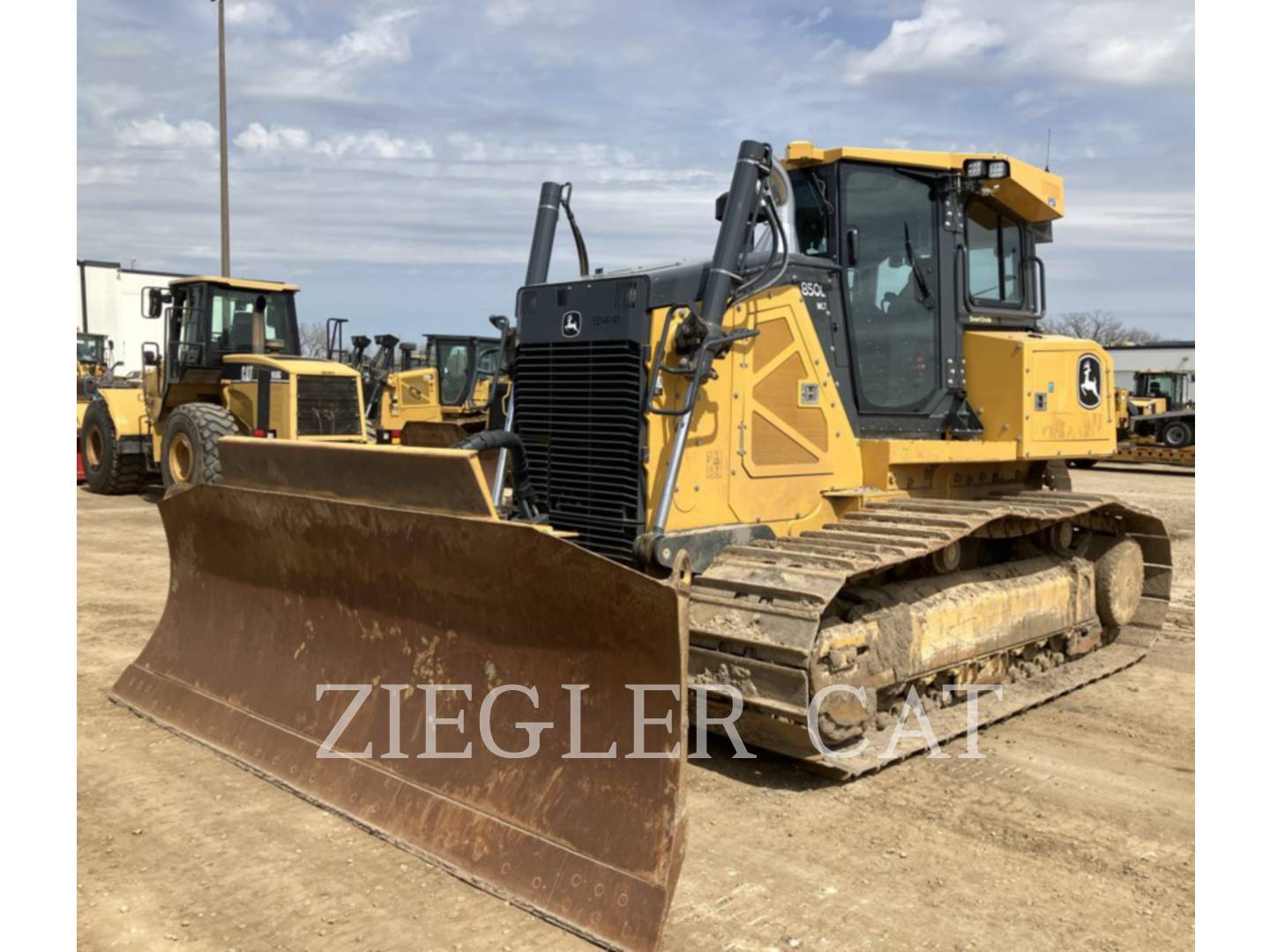 John Deere 850 Dozer Specifications