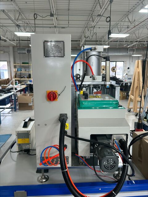 LPMS #Beta-300, low pres. Horiz injection molding machine, melt tank, 2 ...