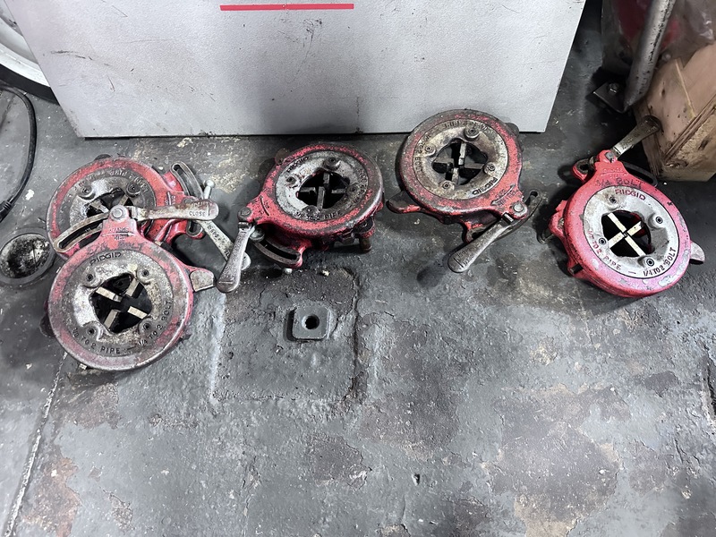 1/2" -2" Ridgid #535, pipe threading machine, forward/off/reverse ...