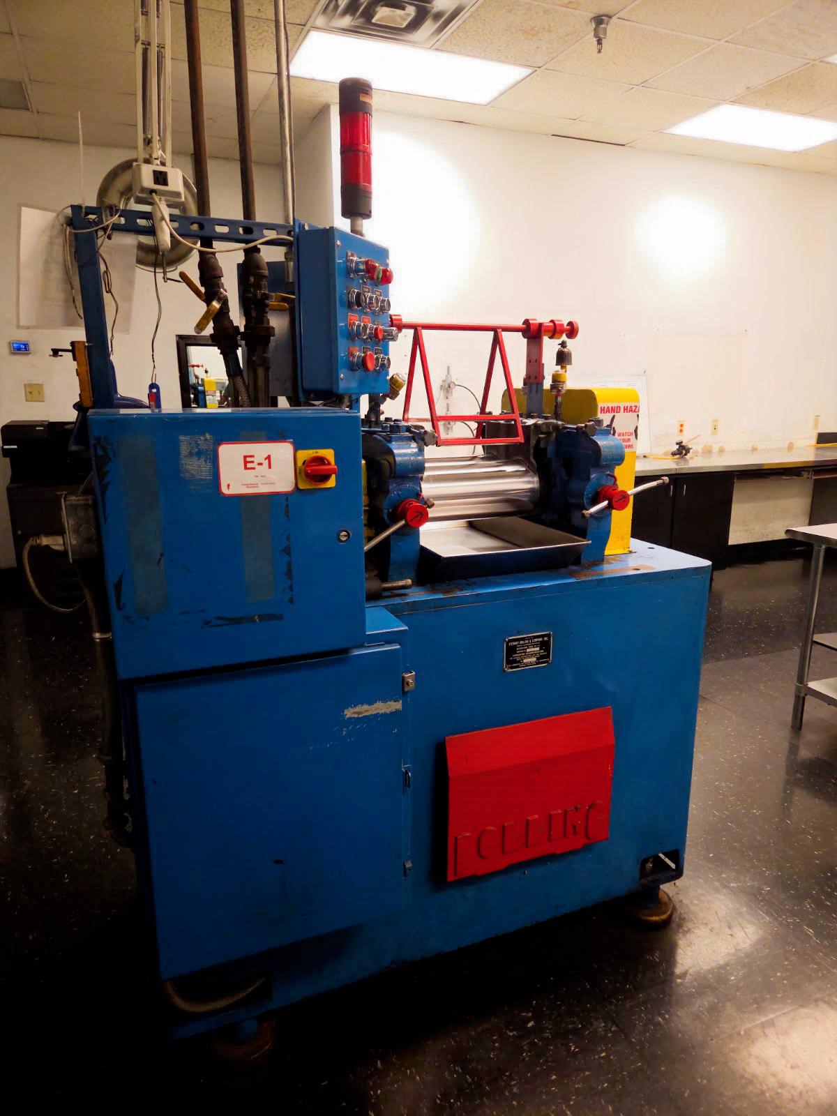 6" x 13" Bolling, lab mill, cabinet style, under slung triple chain ...