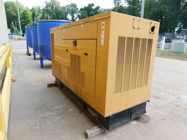 60 KW Olympian #G60F1, Natural gas generator, 1800 RPM, 120/208 Volts ...