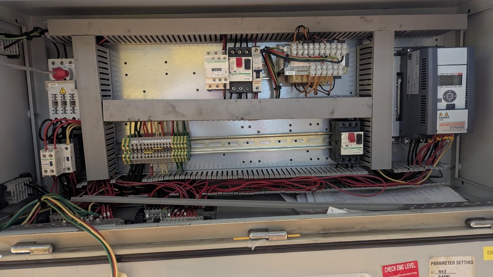 5 Ton, R & M, 34' 0" Span, 20' lift, class D, pendant, VFD Bridge ...