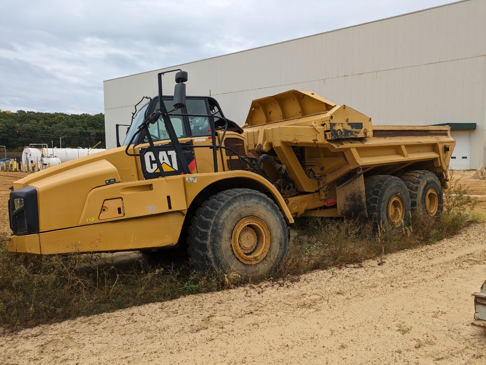 Caterpillar #740B-EJ, articulated truck For Sale | Surplus Record