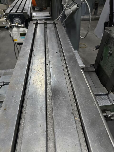 Bridgeport #Series-I, vertical mill, 9" x42"tbl, 1.5 HP variable speed, 31" X, 12" Y, 16" Z ...