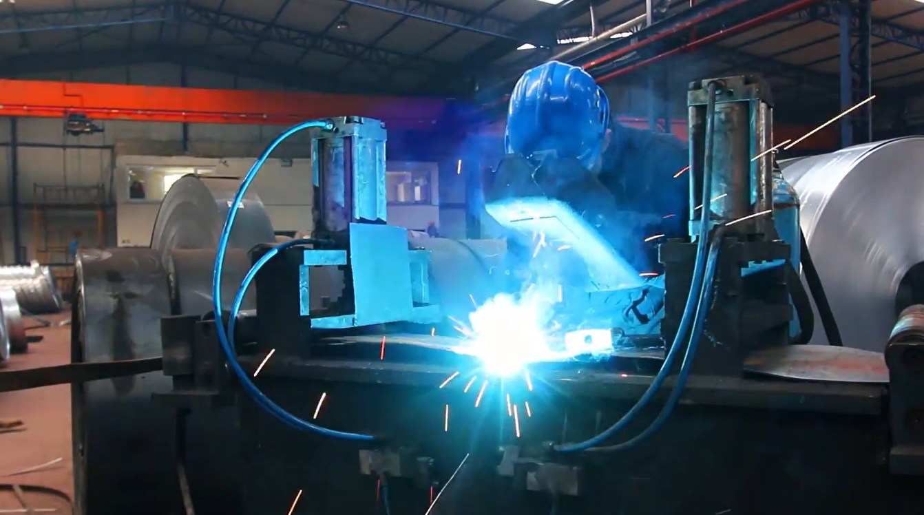 5" x 0.25" ERW, tube mill, RL, 200 FPM, 4+3 form stands, w/ tooling For ...