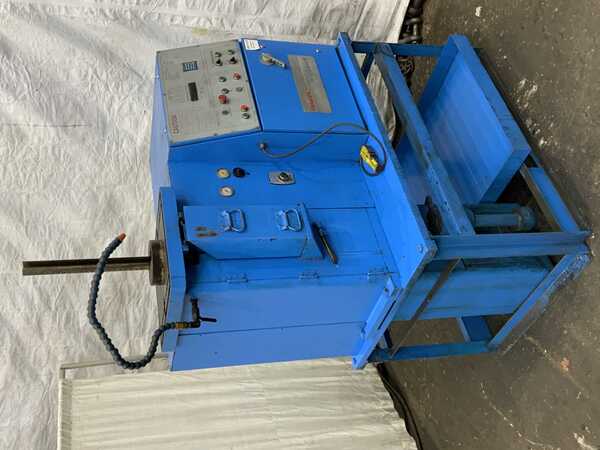 2" x 24" Mitts & Merrill #K2024, hydraulic keyseater, automatic lube ...
