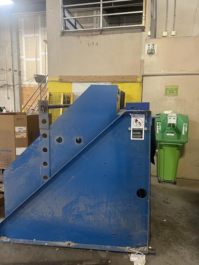 55" wide ensign hydraulic box dumper gaylord dumper manufactured 2015 ...