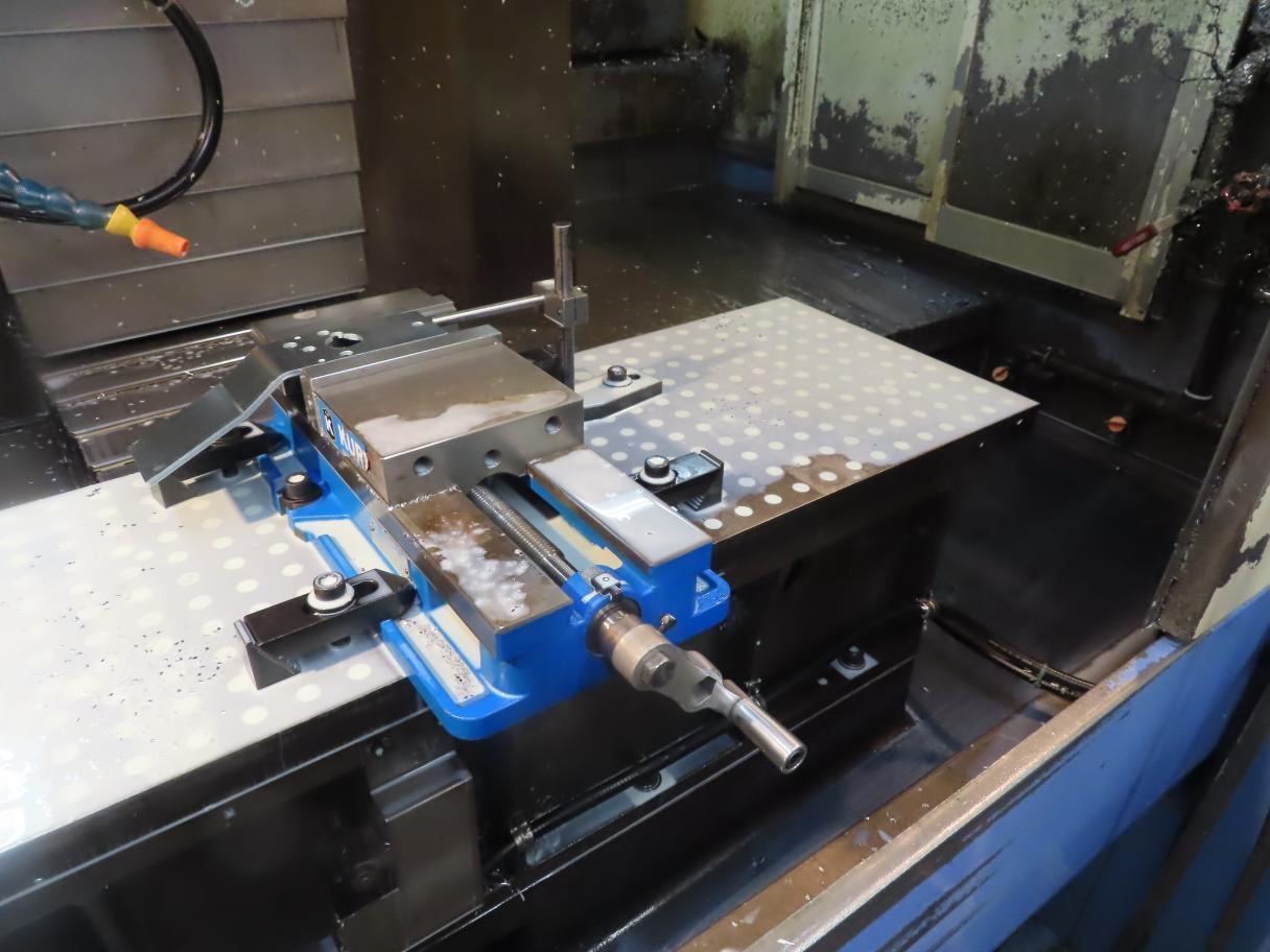 Kira #KN-40VS, CNC vertical machining center, 12 automatic tool changer ...