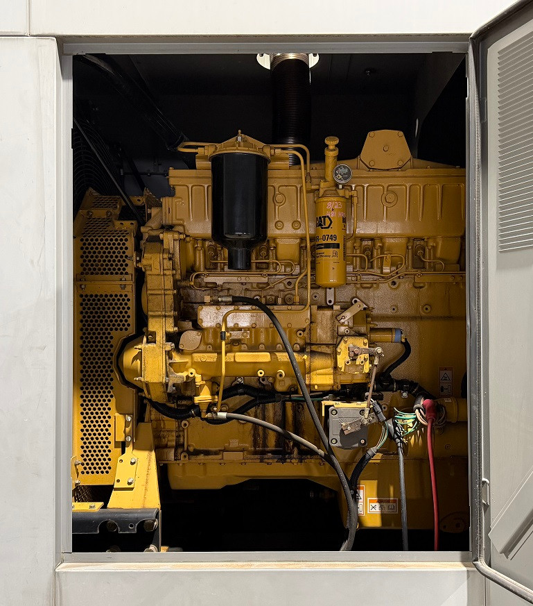 300 kw Caterpillar Diesel Generator For Sale | Surplus Record