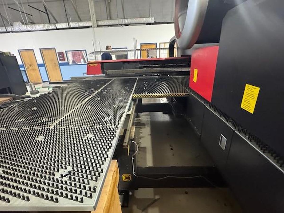 22 Ton, Amada #EM-2510NT, CNC turret punch, 45 station, 4 automatic ...