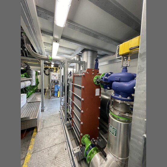2000 KW Jenbacher #J612, natural gas generator set, stationary, 3x40ft ...