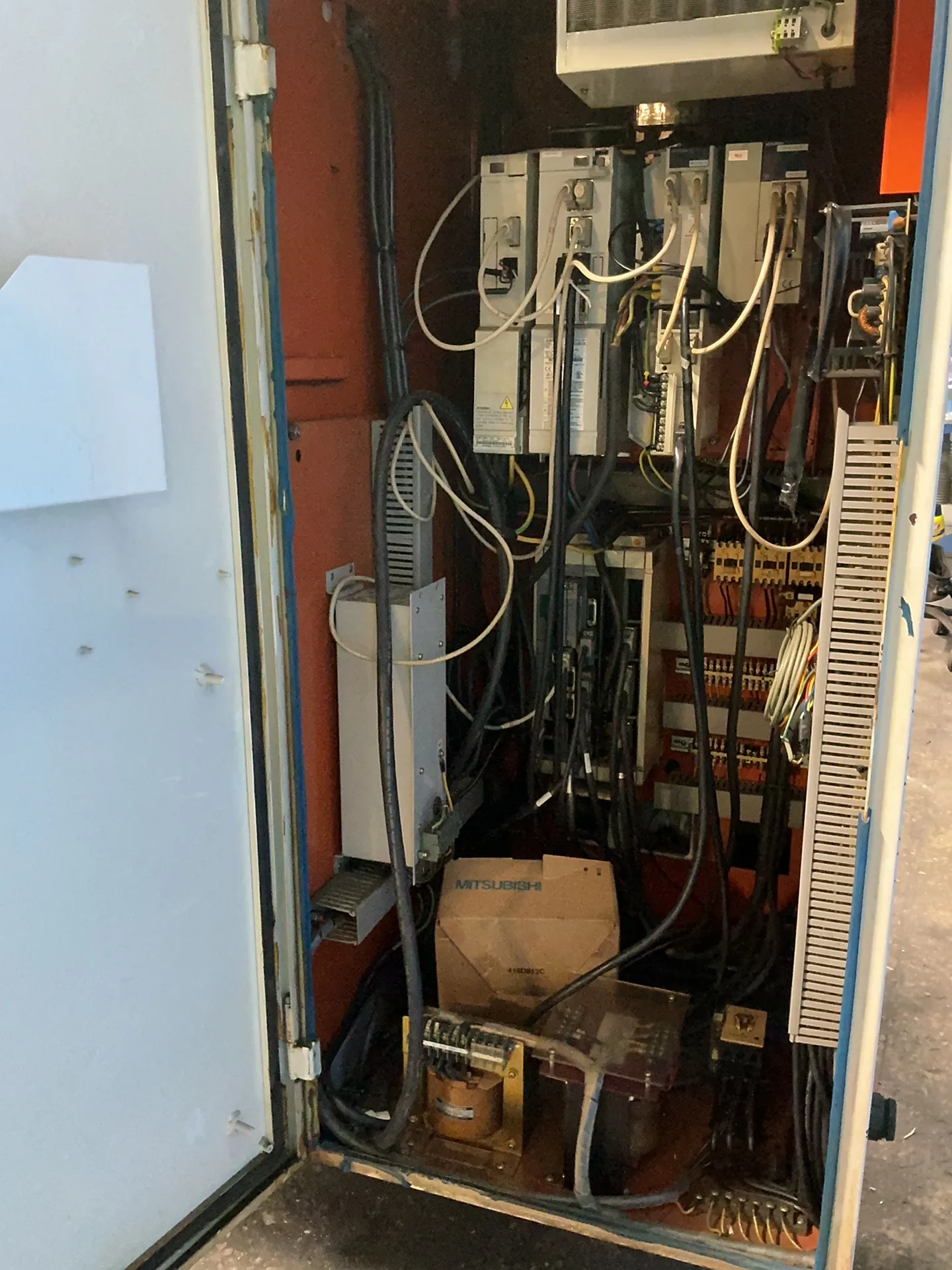 Comet #VMC-500, CNC vertical machining center, Mitsubishi controls, 19 ...