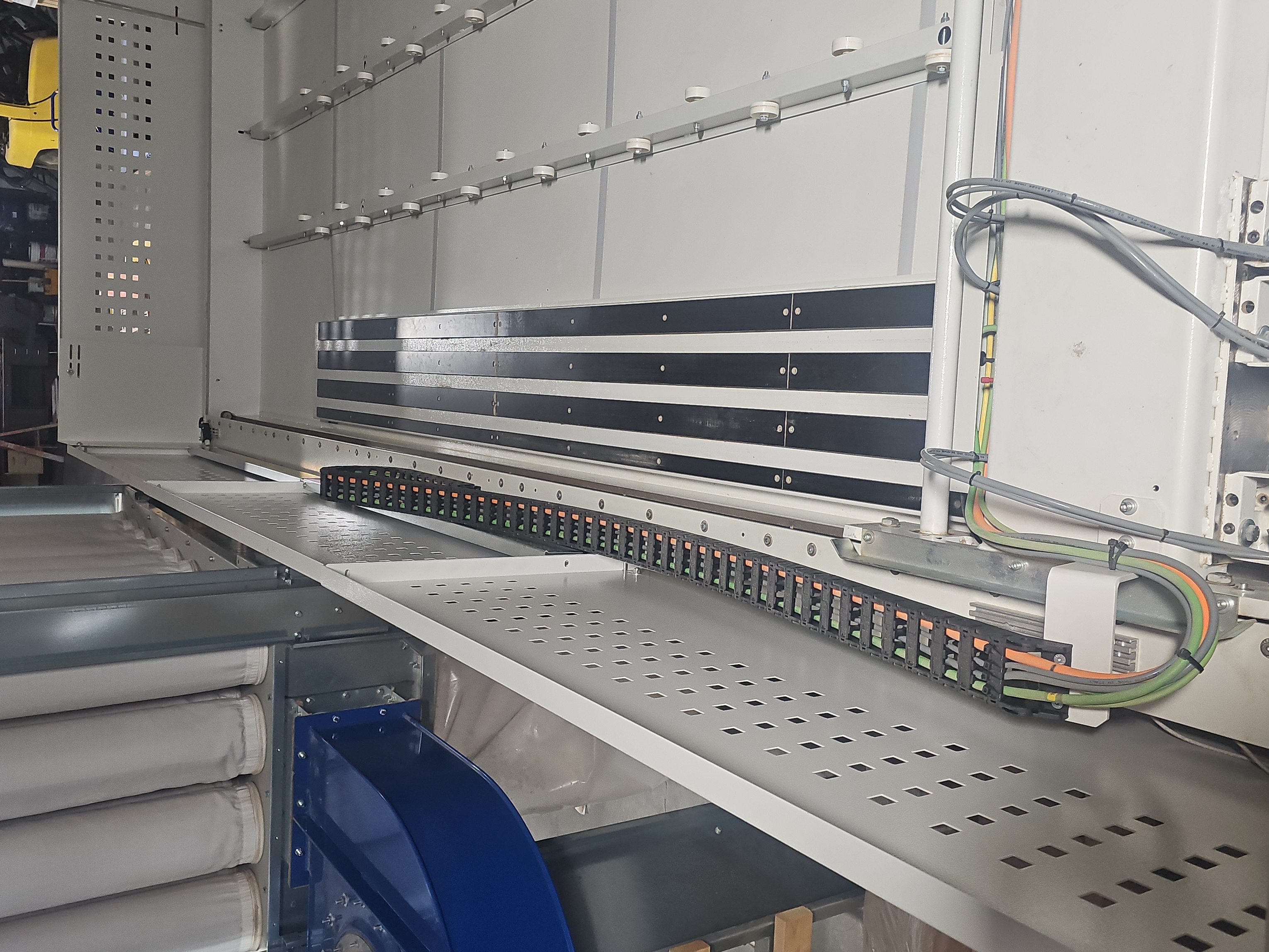 SCM Gabbiani #P75, Automatic Front Load Panel Beam Saw, 500 hours ...