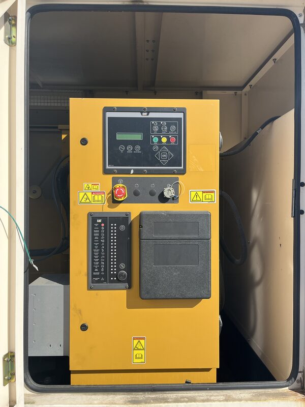 500 KW Caterpillar #C15, diesel generator set, 277/480 Volts, 1800 RPM ...