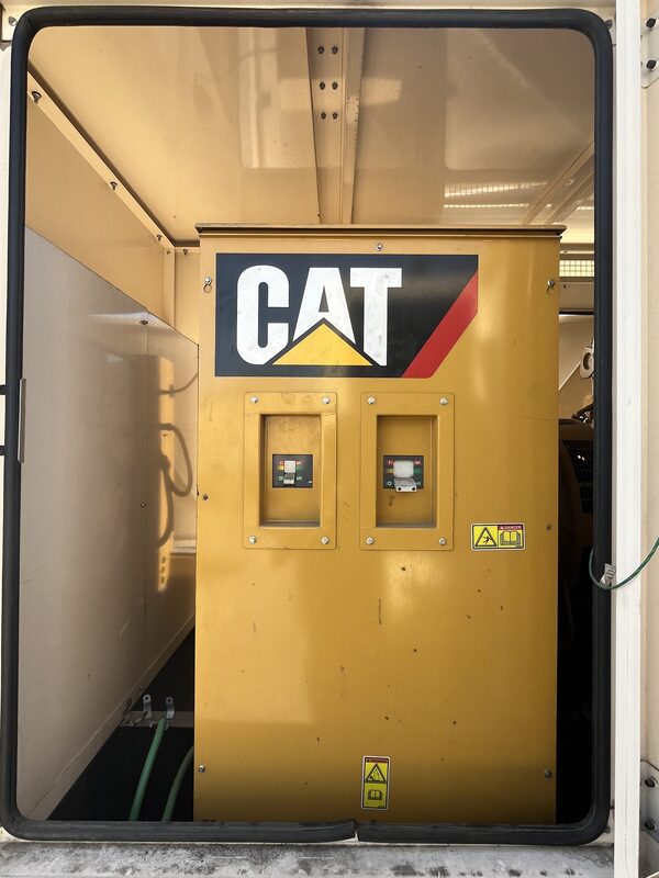500 KW Caterpillar #C15, diesel generator set, 277/480 Volts, 1800 RPM ...