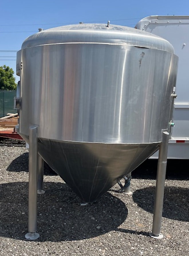 980 gallon JV Northwest, Stainless steel cone bottom jacketed tank For ...