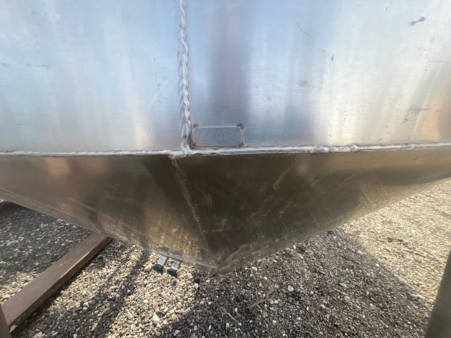 980 gallon JV Northwest, Stainless steel cone bottom jacketed tank For ...