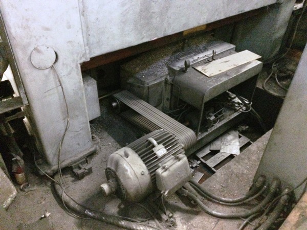 142" Rafamet #KCF400, 162" swing, 157" under rail, 75 HP variable speed ...
